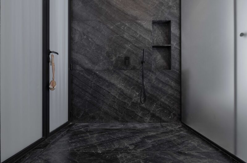 Black Marble Argos Luxury Bathroom